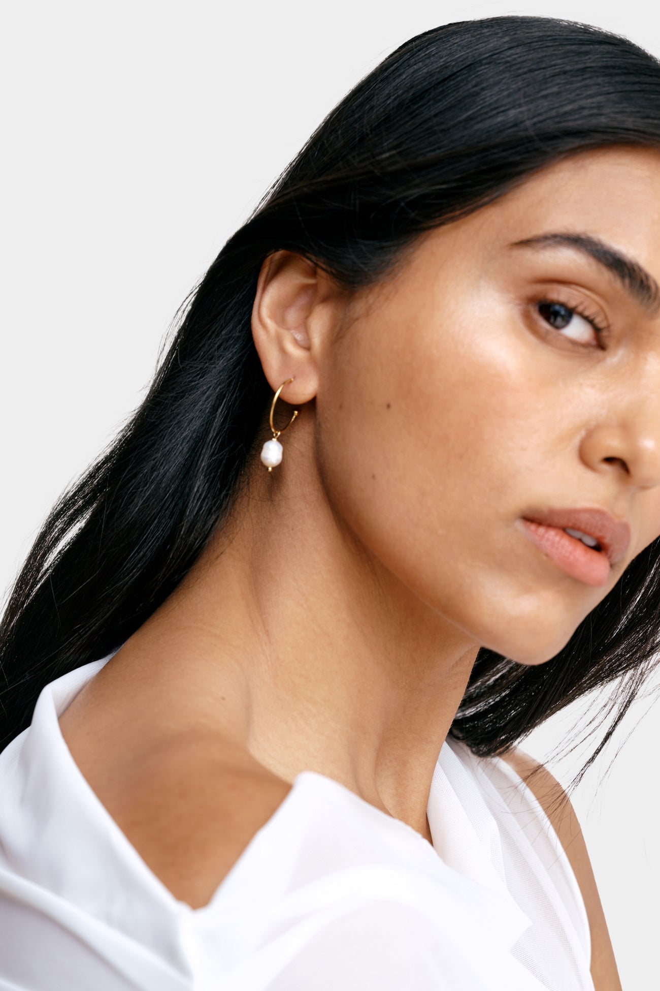 Asymmetric Pearl Earrings - Fresca Pearl Hoop | Marcella